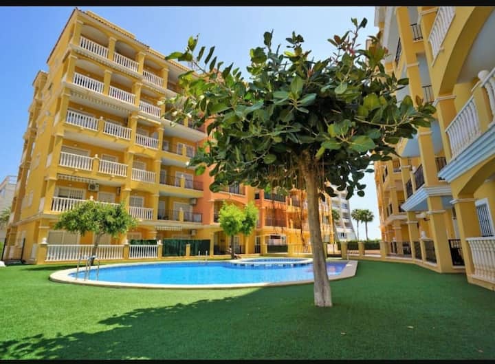 Sunny Ground Floor Apartment - Guardamar del Segura