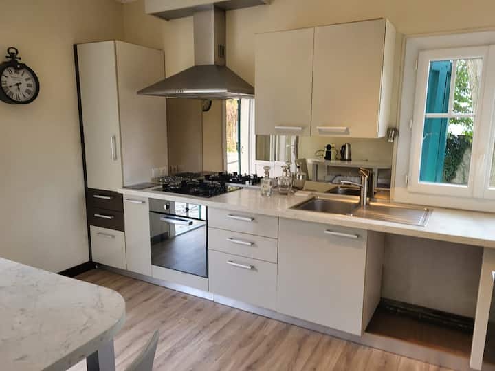 Appartement De 120m2 Dans Une Maison Avec Jardin - Cugnaux