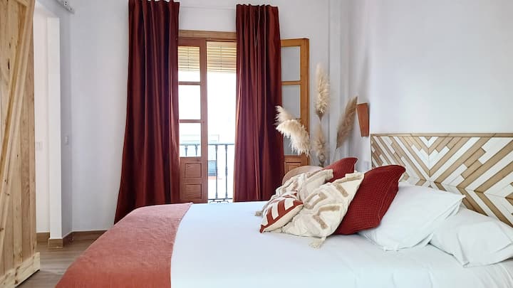 Yuanfen: Tu Hogar En Este Blanco Pueblo - Frigiliana