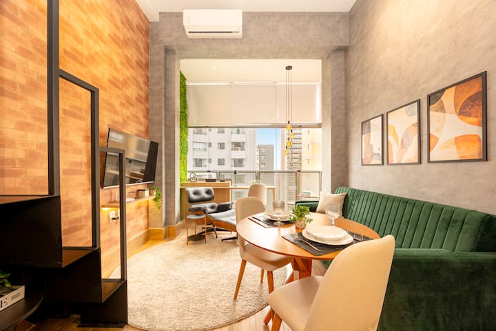 Charmoso Studio C/ Cama Queen E Mezanino Em Moema - Moema