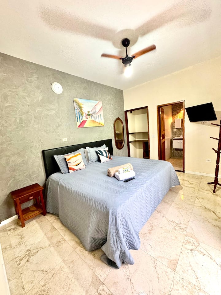 Cama Kingsize + Cafe Da Manha - Paraty