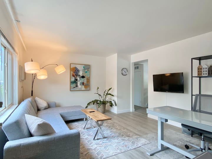 Modern & Relaxed Bldr Iii - Boulder, CO