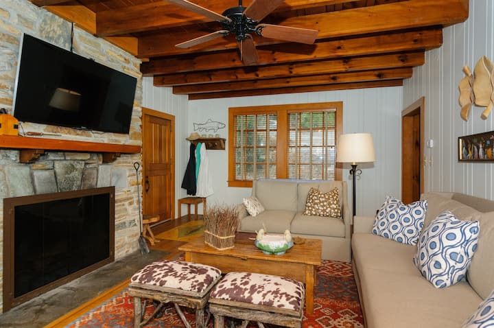 Lured In On Holmes Lake House - Lake Lure, NC