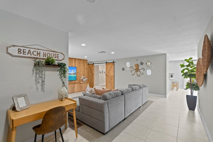 Heated Pool • Tropical Retreat • Near Mia - Doral, FL