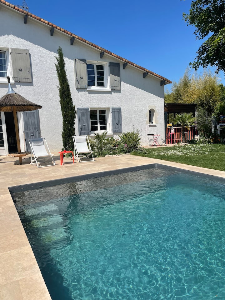 Grande Maison Piscine Chauffée à 5min Des Plages - Royan