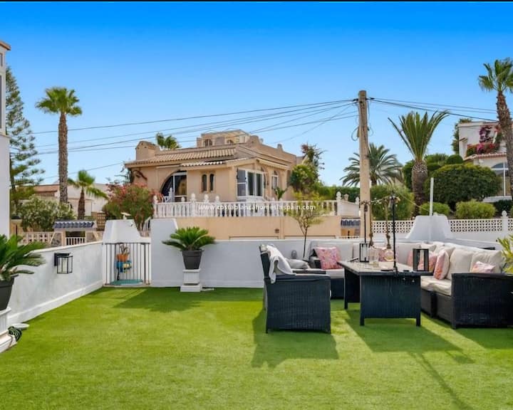 Stunning Detached Villa - San Miguel de Salinas