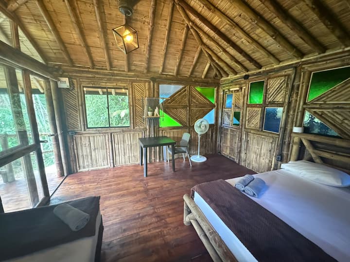 Ecohotel Selvática - Cabaña Brisas De Macondo - San Carlos, Antioquia, Colombia