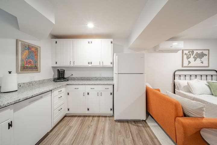 Chic Studio In The Heart Of Indy! -1b - Christian Park Indianapolis