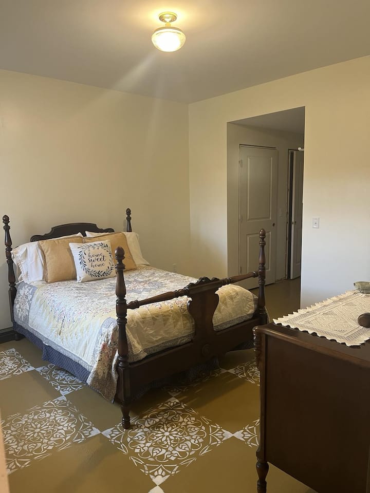 Benison Place-serene Cottage Charm Coming Soon! - Gun Lake Casino