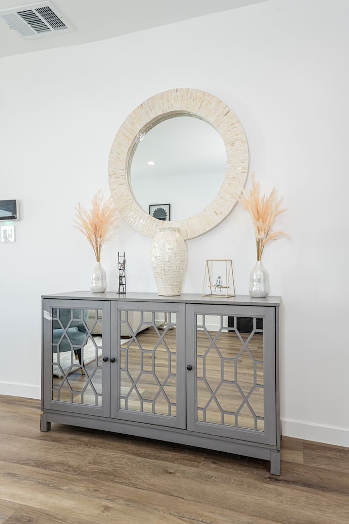 La Gated Private Home Near Universal Studios - Sun Valley - Los Angeles