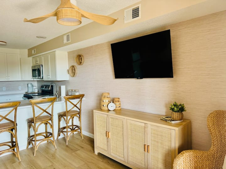 The Salty Tail @ Jamaica Bay 33rd Street - Midtown - Ocean City, MD