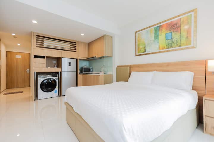 Studio Apartment At St Residences Balestier - Singapore