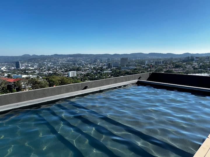 Triple Vista Tower @Escalon+skygym+skypool+ac+wifi - San Salvador