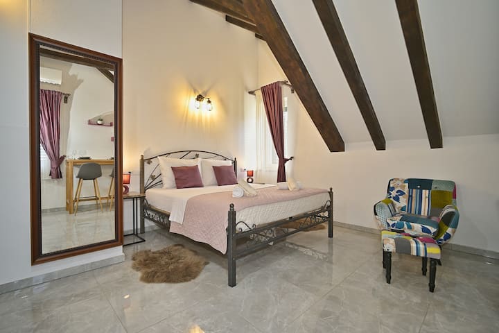 Briscola, Charm Studio In Split - Split