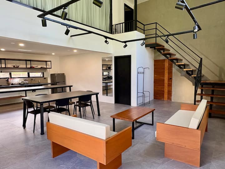 Premier Loft 1 W/ Kitchen,wifi,netflix,pool Access - Lipa