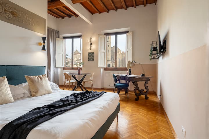 Francesco Studio - Florence