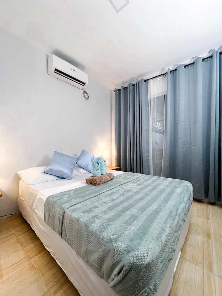 Room For 2 In Santa Fe At Blue House By The Cliff - Bantayan