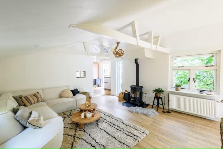 Ruim 6p Huis Met Open Haard En Drumstel Aan 'T Bos - Nijkerk