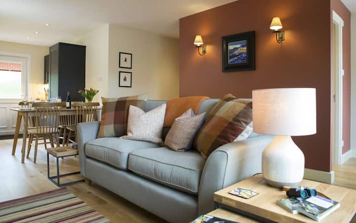 Loch Cottage - Boat of Garten