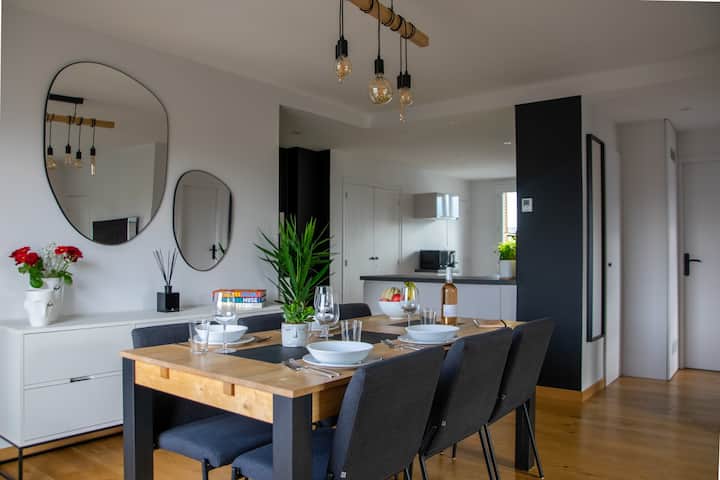 Hélios - Contemporain & Lumineux + Parking Facile - Annecy