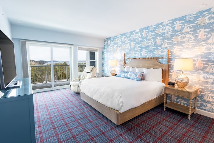 New - Premiere Oceanview Eden King Apt - Bar Harbor, ME