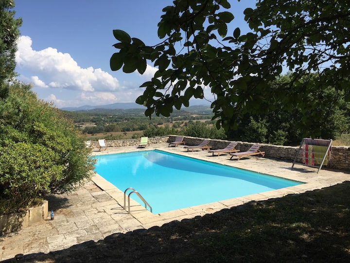 Mas Ancien Dans Les Oliviers, - Bonnieux