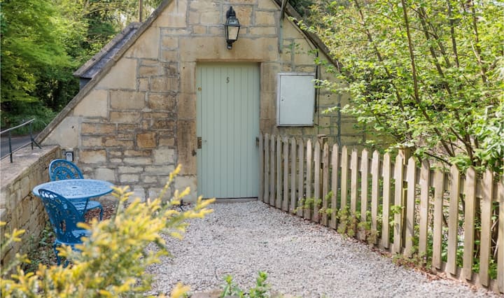 The New Coach House Near Bath - Chippenham