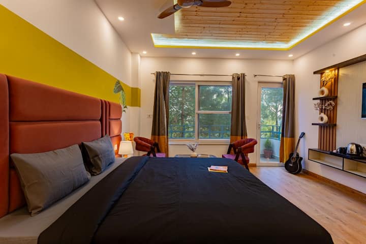 Superior Double Room With Scenic Balcony - Lansdowne