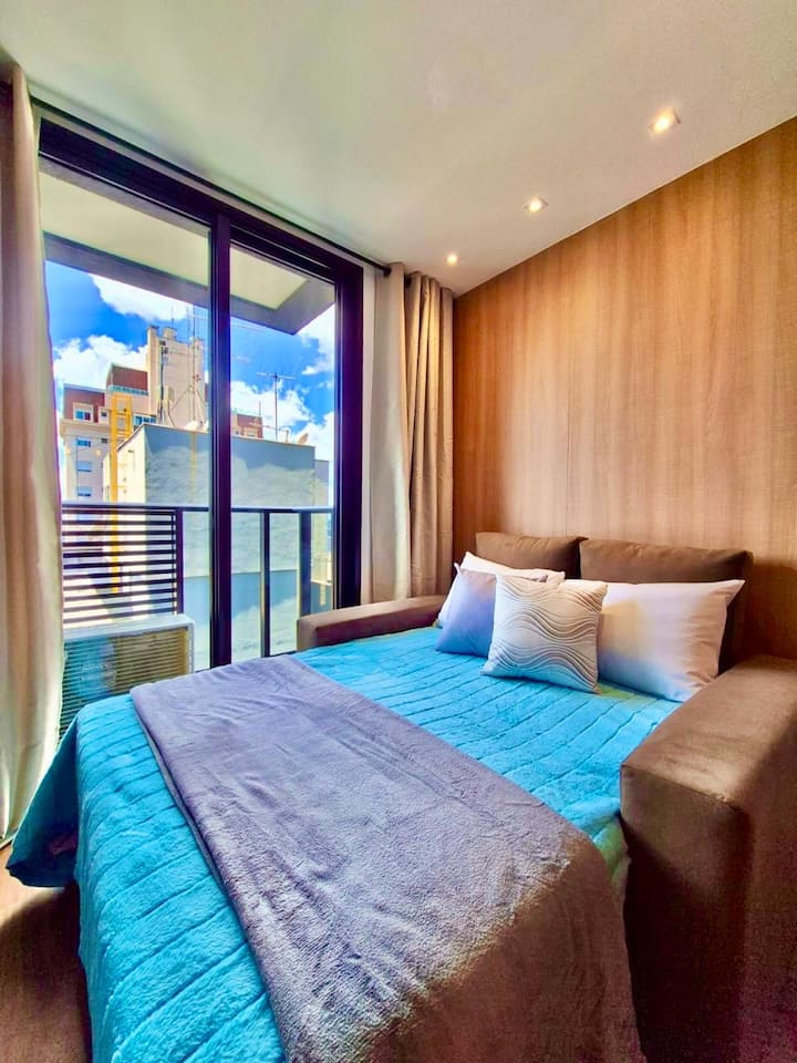 Espetacular Apto P/ 04 Pessoas C/ Garagem - Curitiba