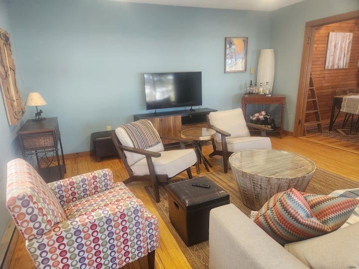 Cozy Winter Cottage. - Sebago Lake State Park, Naples