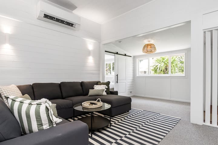 Lachie's - Steps From The Farmers Market & Surf - Byron Bay