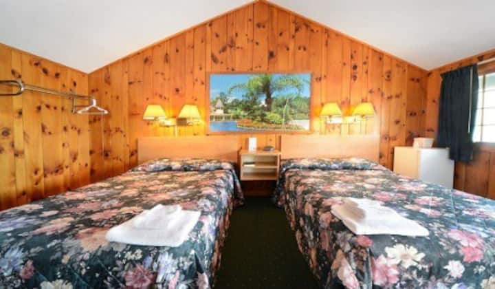 Single King Room - Lake George, NY