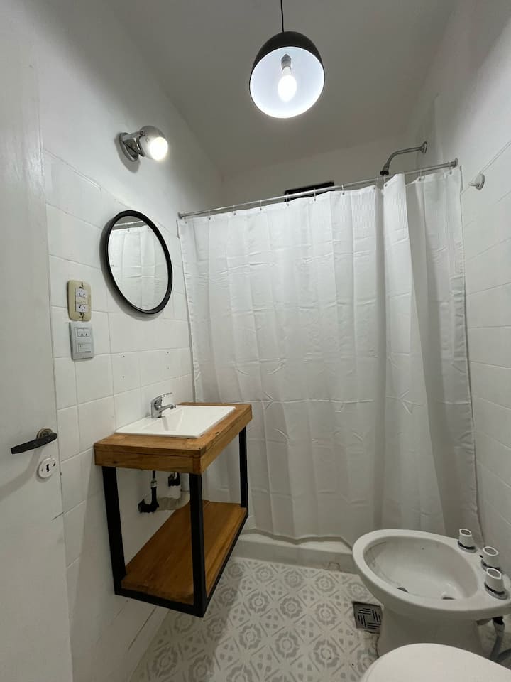 Confortable Casa Con Garage Techado - Santiago del Estero