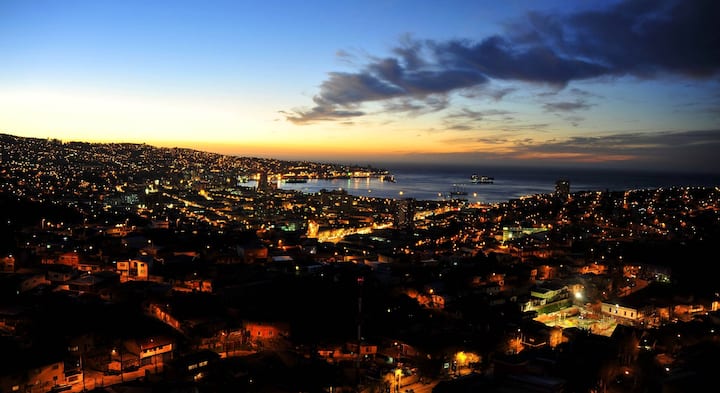 Apartamento En Valparaiso. Vista Al Mar. - Valparaíso