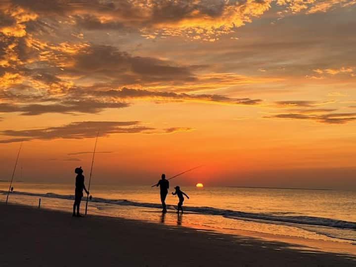 Southern Serenity, An Hhi Beachfront Resort - Hilton Head Island, SC