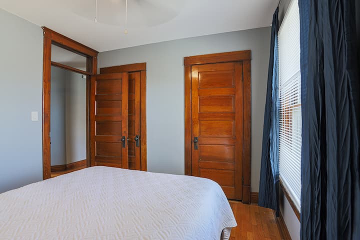 Urban Den On 24th Unit 4 By Zoo - Omaha, NE