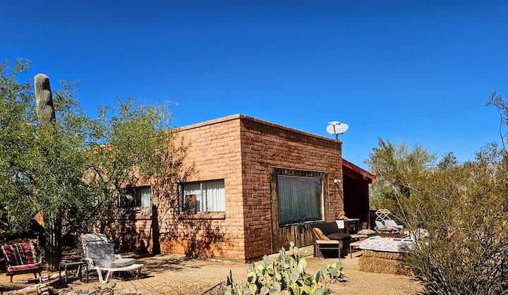 Knightly's Ranch Guesthouse - Tucson, AZ