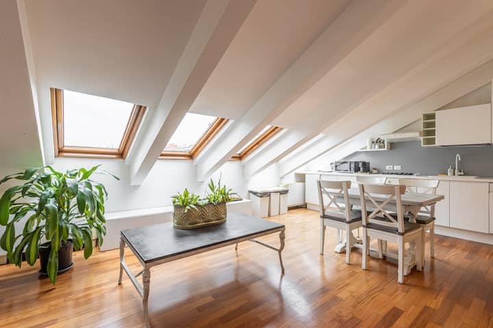 La Casa Di Chicca (Cozy Loft Citylifefiera Access) - Milan