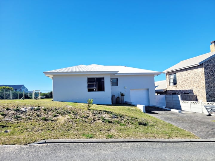 Kanpai House In Struisbaai - Struisbaai