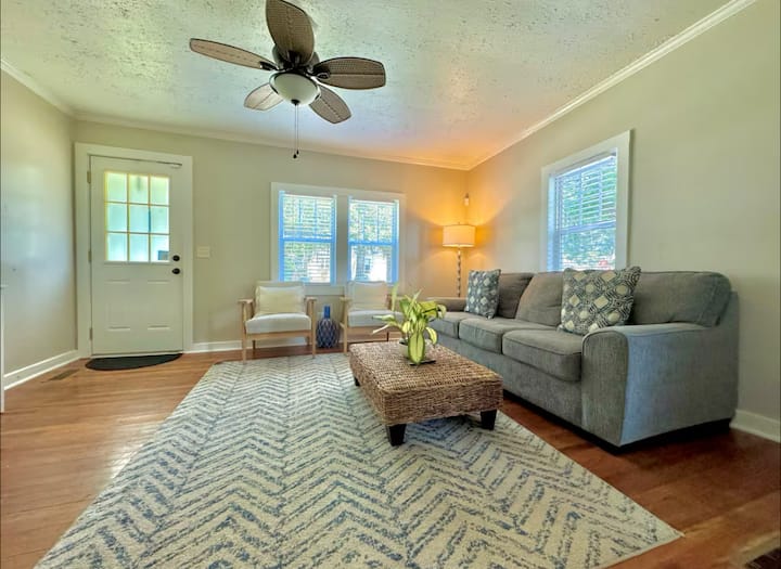 Cottage On Rodgers! | Sleeps 4 | Central Location - Beaufort, SC