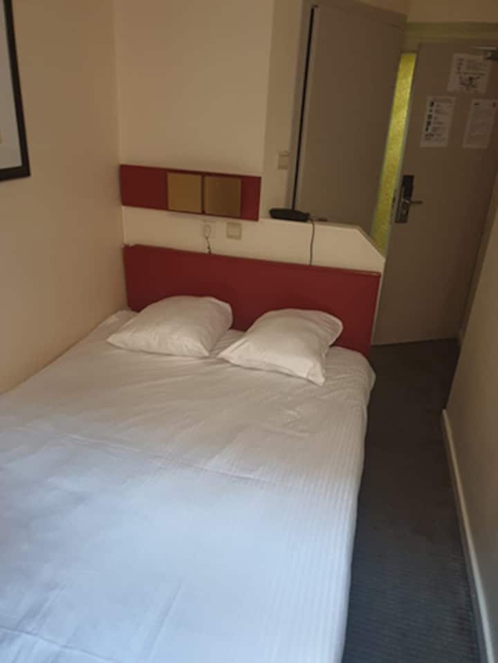 Zeer Kleine Standaard Kamer - Bruges