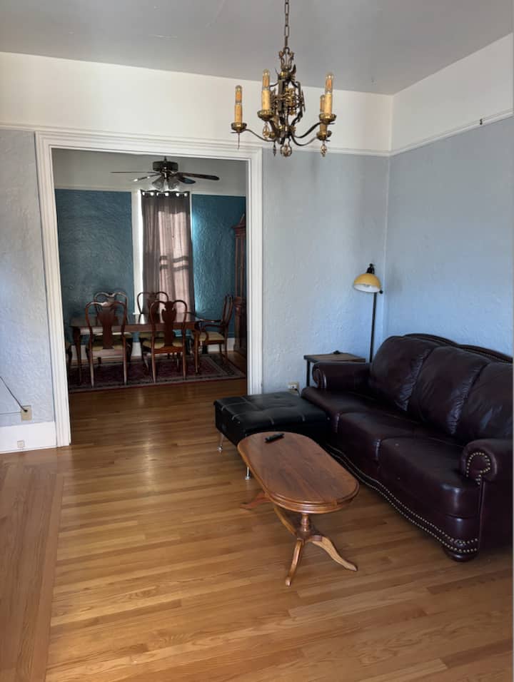 Downtown 2 Bedroom 1 Bath Home - Laramie, WY