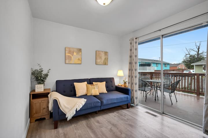 Rainier Guesthouse (Walk To Metro) - State of Washington
