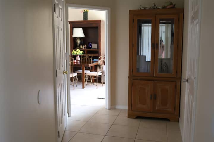 Room 45 House  Room Apple - Boynton Beach, FL