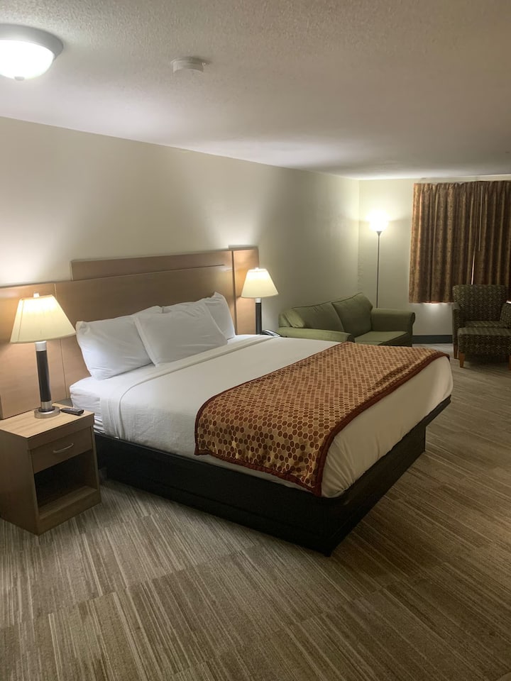 Cozy & Quiet Stay - Stevens Point, WI