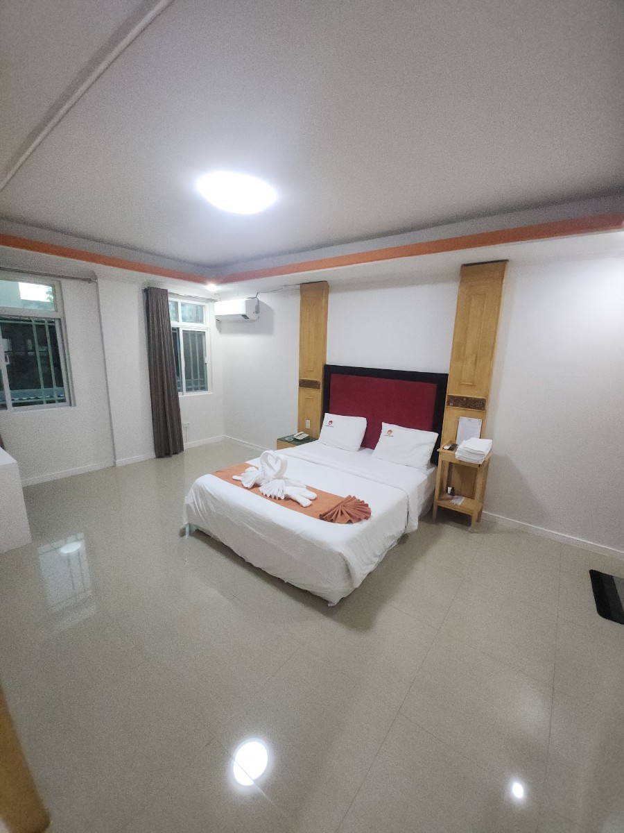Jacuzzi Condo unit walking street - Hotels for Rent in Angeles, Central ...