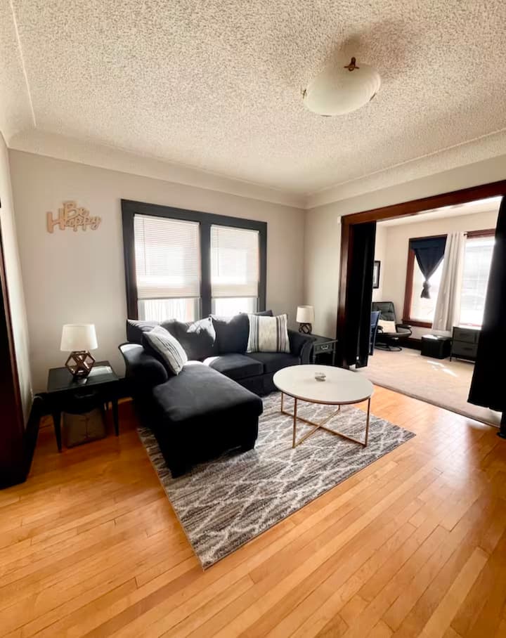 Cozy South Minneapolis Charmer - Minneapolis, MN