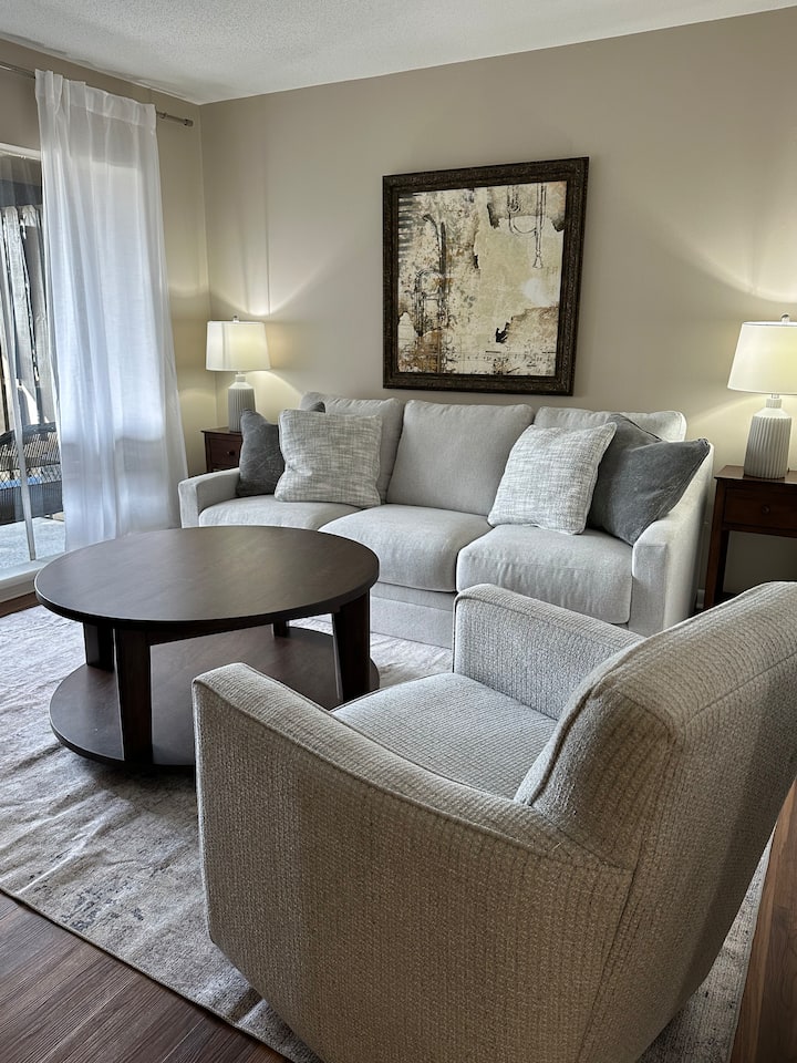 1 Bedroom Condo In Hoover - Hoover, AL