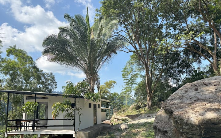Relájate: Jacuzzi Privado, Naturaleza, Piscina Y + - La Mesa