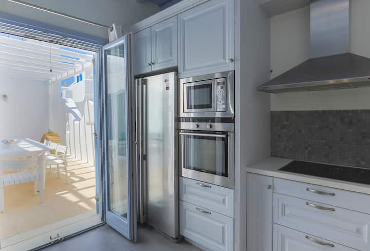 Seaside Holiday Oasis - Mykonos